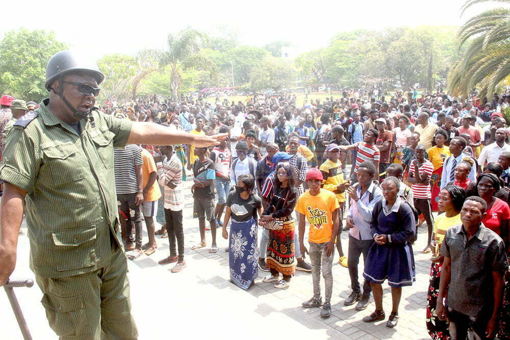 Thousands turn up to mourn Daev – Zambia: News Diggers!