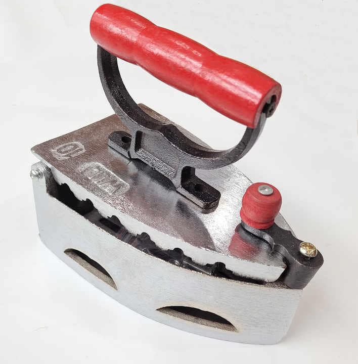 Charcoal irons make a triumphant return – Zambia: News Diggers!